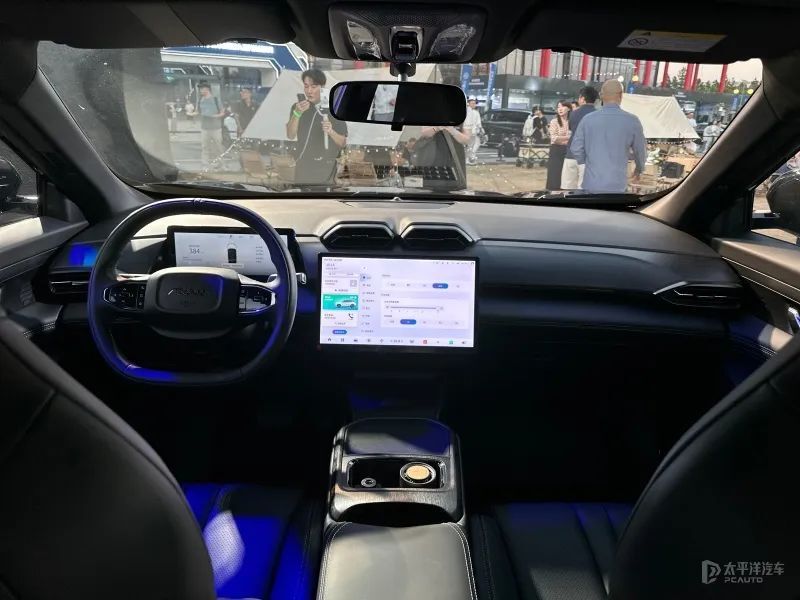 10.99万起！东风风神L7出纯电版，8155芯片+续航518km，还香吗？_腾讯新闻