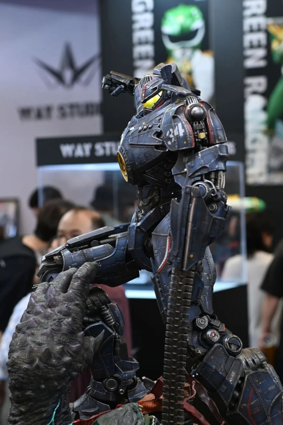 WF2022-2023上海直击：海量现场大图与世界上拥有模型最多的男人_腾讯新闻