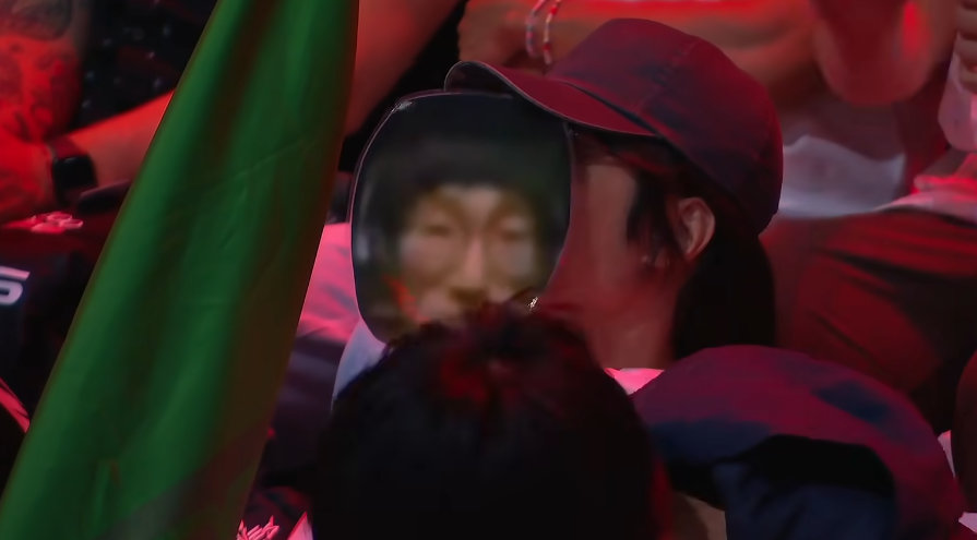 承载着MDY所有人梦想的VKG，带着CN APEX站在了世界顶峰！_腾讯新闻