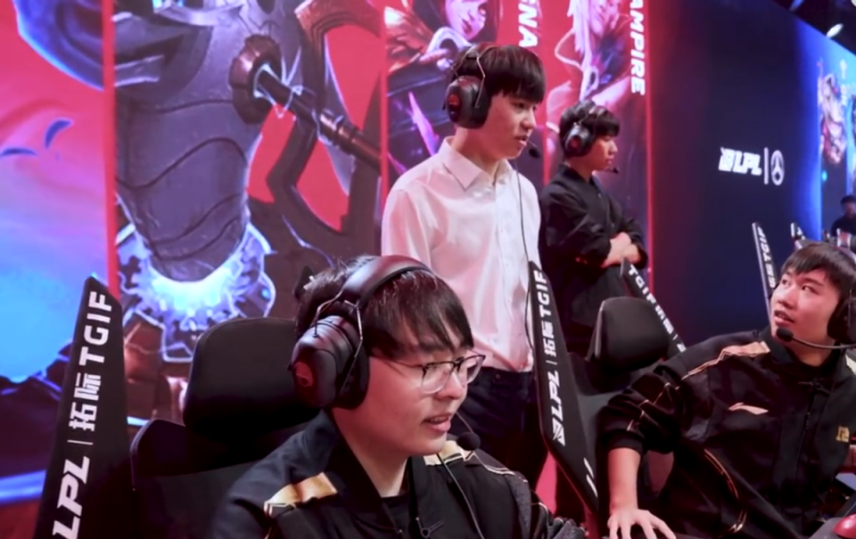 输WBG后Letme光速连麦朱开！自爆RNG内部情况太离谱_腾讯新闻