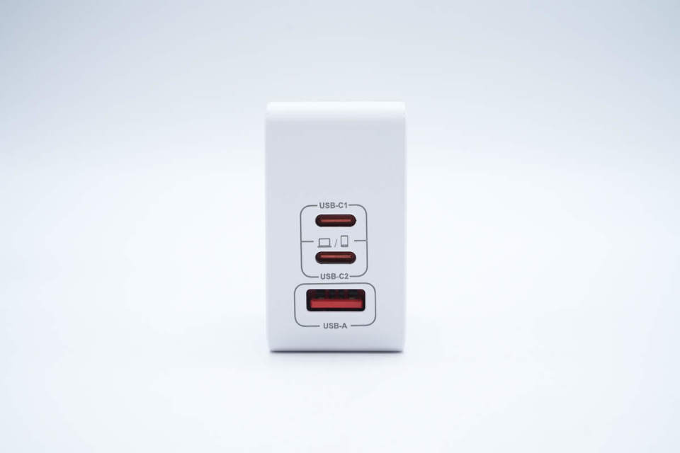 内置英集芯IP2726协议芯片，众森泰65W氮化镓充电器拆解_腾讯新闻