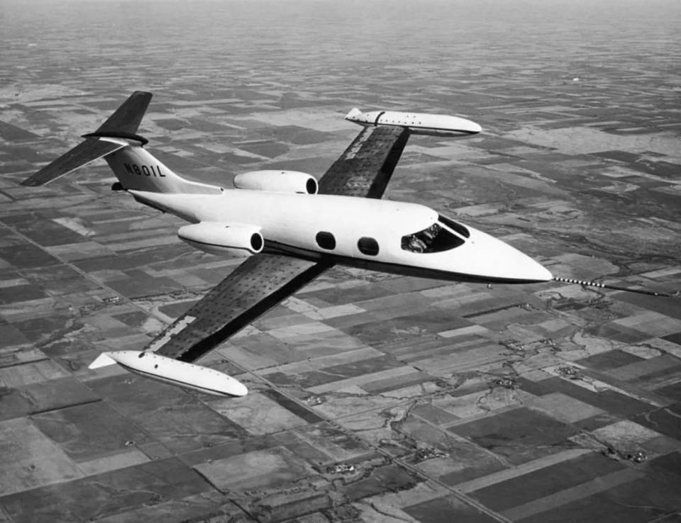 首飞比对手晚，产能却攀升更快，里尔23喷气式公务机的“豪赌”_腾讯新闻