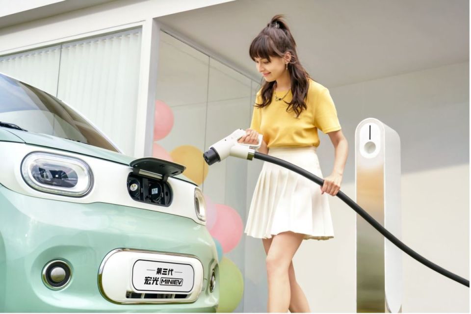 五菱宏光MINIEV推出焕新补贴政策 置换3.68万起_腾讯新闻