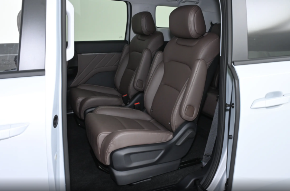 10万出头买MPV，还是插混动力，星光730 PHEV值得选吗？_腾讯新闻