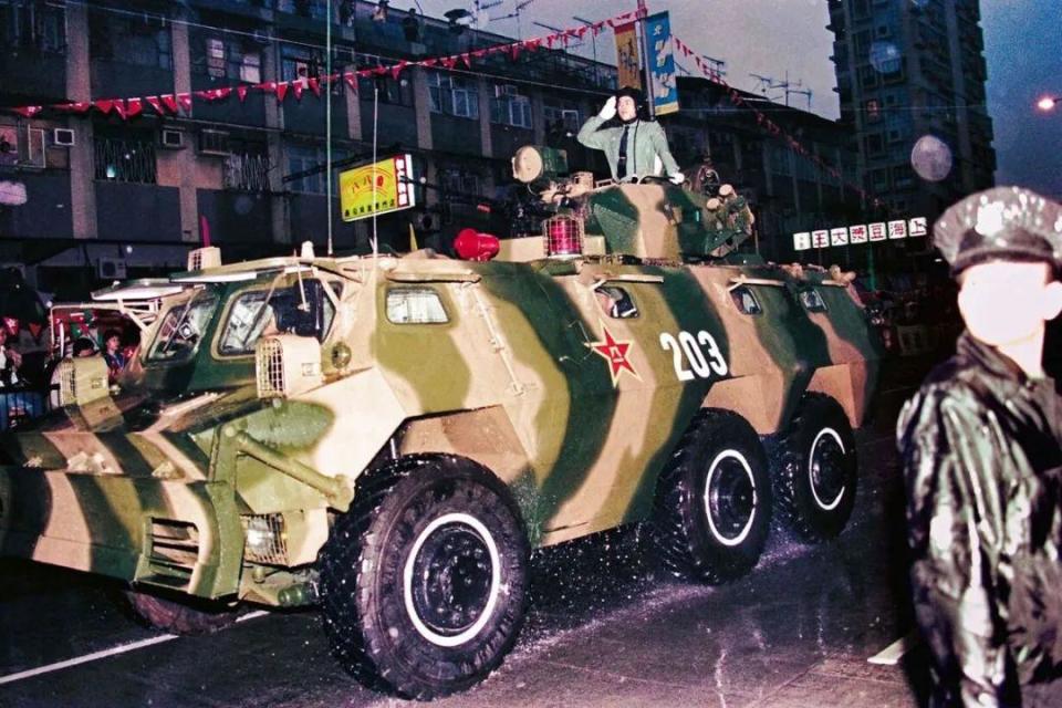 既生瑜何生亮，一生都在WZ551阴影下的WZ523轮式装甲车_腾讯新闻