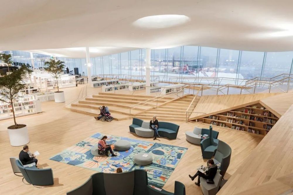 格物案例｜芬兰赫尔辛基Oodi中央图书馆：打造开放性的第三代图书馆_腾讯新闻