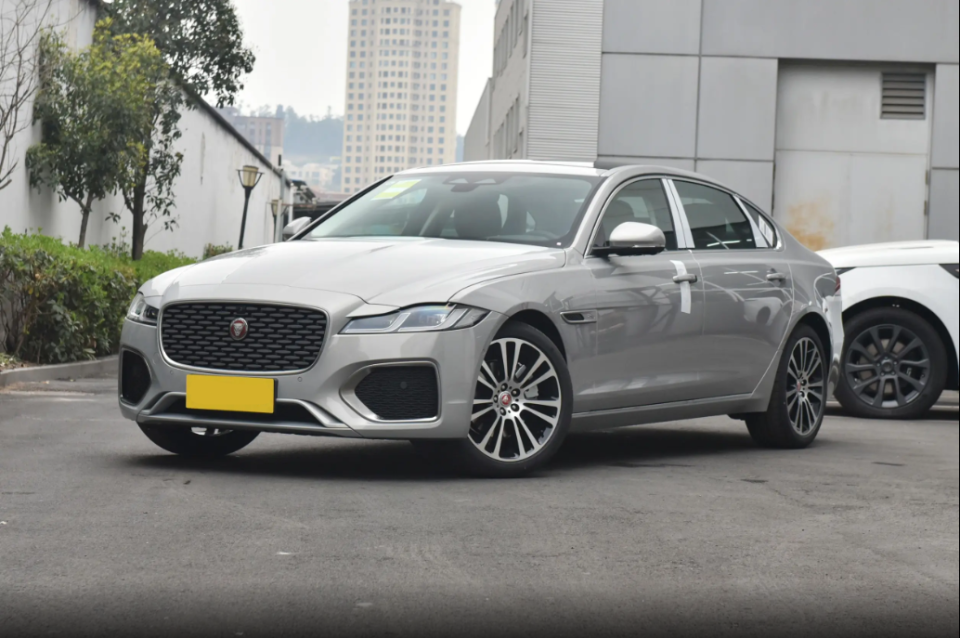 深度体验捷豹XFL：全系2.0T+8AT+后驱，优惠可达17万，能买吗？_腾讯新闻