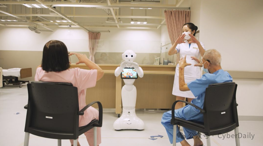 你的Grace人形机器人，正在医院老人院做护工 |CyberDaily_腾讯新闻