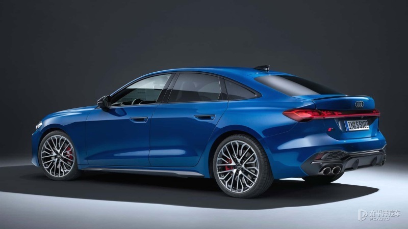 全新奥迪A5官图发布 内外全面升级 提供轿车版和旅行版_腾讯新闻