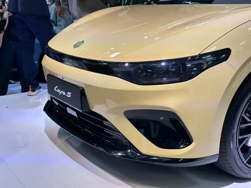 2025慕尼黑车展新车汇总：零跑Lafa5/新世代BMW iX3领衔_腾讯新闻