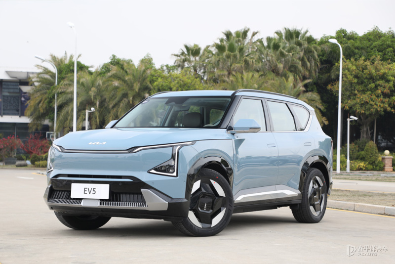 20万级享长续航+四驱系统 试驾起亚EV5 720长续航版_腾讯新闻