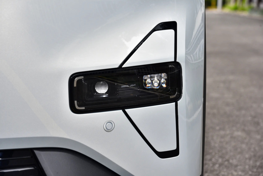 深蓝S05 对比银河E5，同样5字辈，哪个更合适？_腾讯新闻