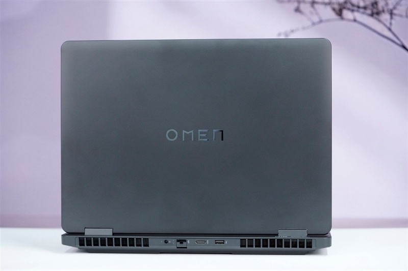 OMEN暗影精灵11游戏本评测：14代酷睿宝刀不老 配合RTX 50系显卡性价比凸显_腾讯新闻