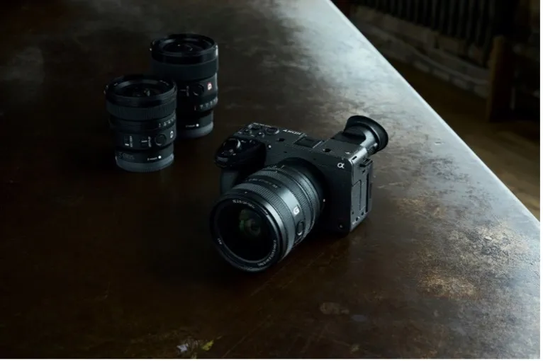 索尼紧凑型4K全画幅电影摄影机 ILME-FX2发布，单机售价19800元_腾讯新闻