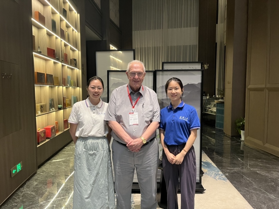 全球视野下的二战叙事与中国抗战｜泰迪·乌尔德里克斯：真正的牺牲者是中国人、苏联人和英国人_腾讯新闻