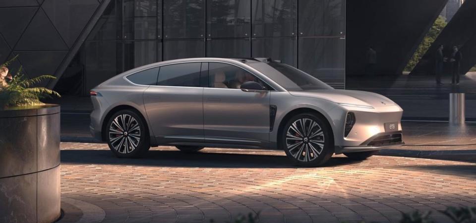 仰望售80万元起？轿跑SUV仰望U6曝光，蔚来ET9直呼内行_腾讯新闻