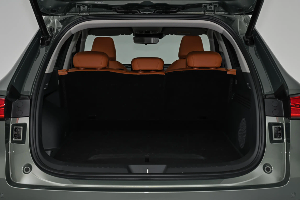 真没掉队！全新哈弗H6L来了，配2.0T+9DCT动力，有啥看点？_腾讯新闻