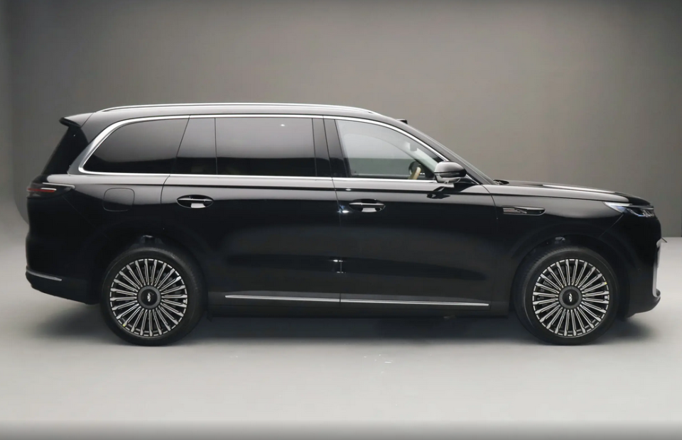 风云T11开启预售，19.99万元起，大型SUV市场又有好戏看了_腾讯新闻