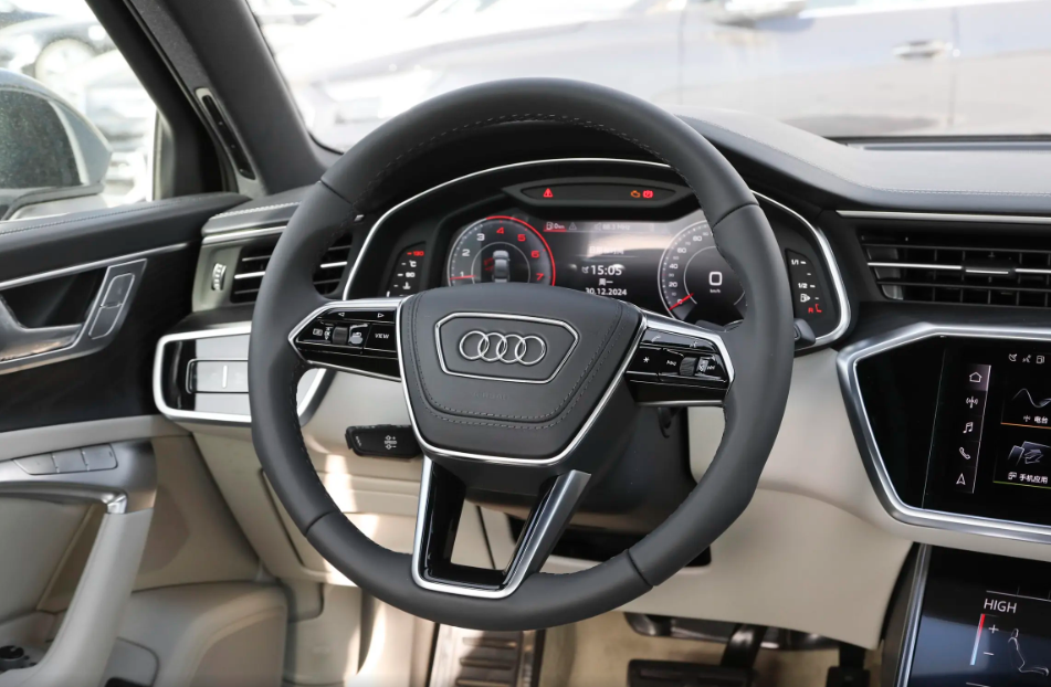 售价45.49万，百公里油耗7.3L，2025款奥迪A6L新增车型上市_腾讯新闻