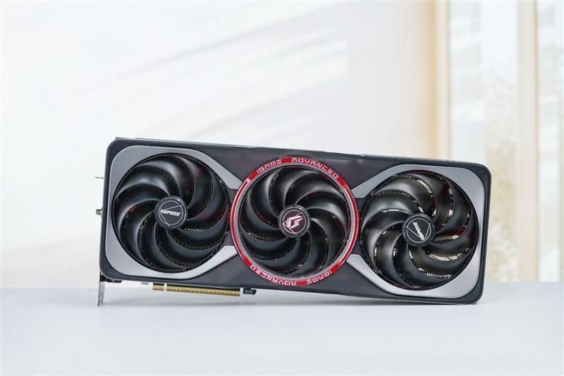 十年来最高效GPU！NVIDIA RTX 5090D首发评测：原生性能提升30% DLSS 4一骑绝尘_腾讯新闻