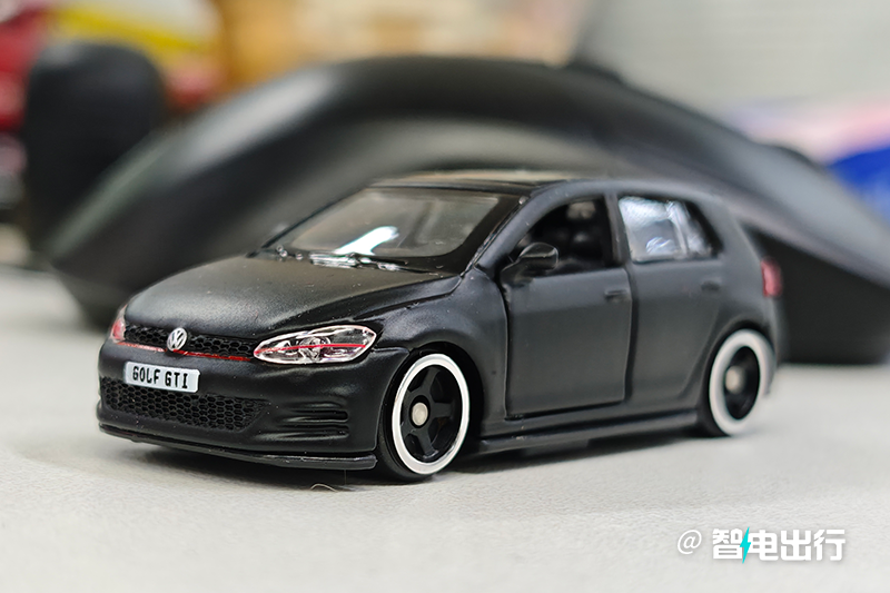 11月28日上市！零跑Lafa 5预售10.58万起_腾讯新闻