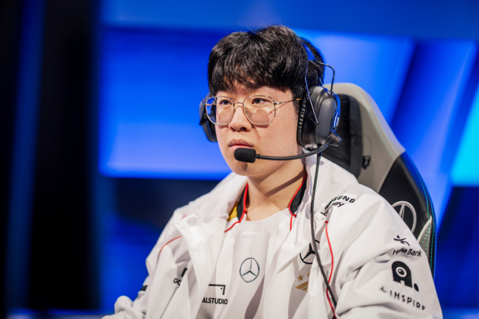 T1晋级S14决赛，Zeus：我不认为BLG比GEN更可怕，Bin的发挥最出色_腾讯新闻