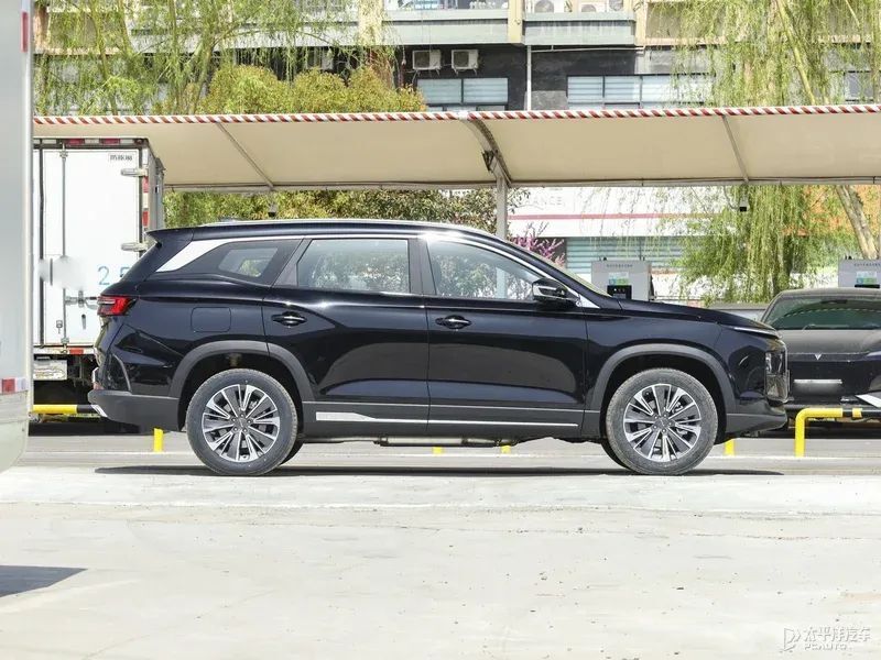 7座+快充，奇瑞又一黑马？捷途X90 C-DM上市卖15.99万起！_腾讯新闻