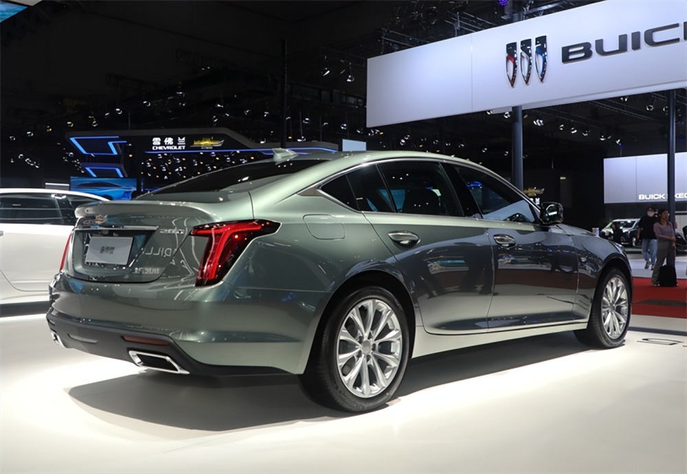 优惠超过9万的豪华车，凯迪拉克CT5真的性价比很高，也可以考虑_腾讯新闻