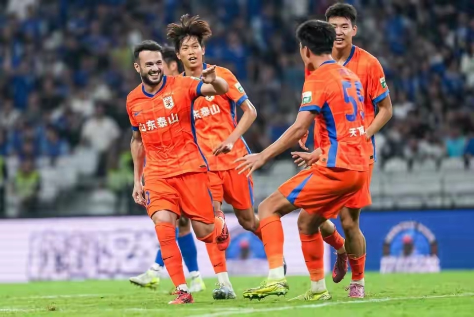 实锤，刘彬彬已离队，泰山队通知93一代寻找下家，中生代陈蒲也将离开了_腾讯新闻