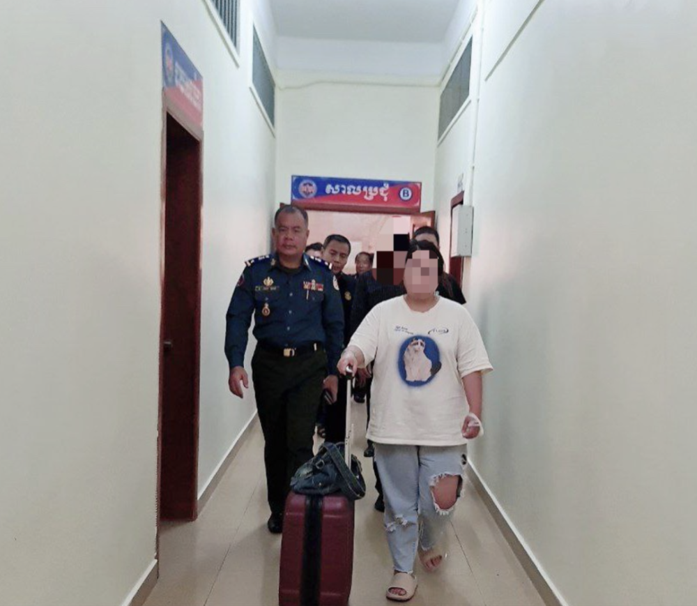 中国女孩在柬埔寨遭绑架后获救，仍有参与人员在逃腾讯新闻