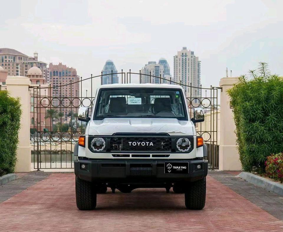 指导价69万起，2024款“丰田陆巡LC76”现身，性能不输大G_腾讯新闻