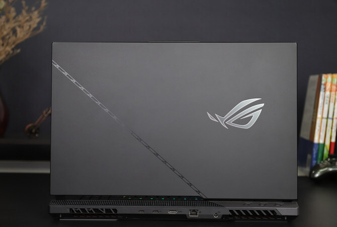 ROG魔霸7 Plus超能版评测：首搭锐龙9 7945HX处理器，媲美台式机的性能怪兽_腾讯新闻