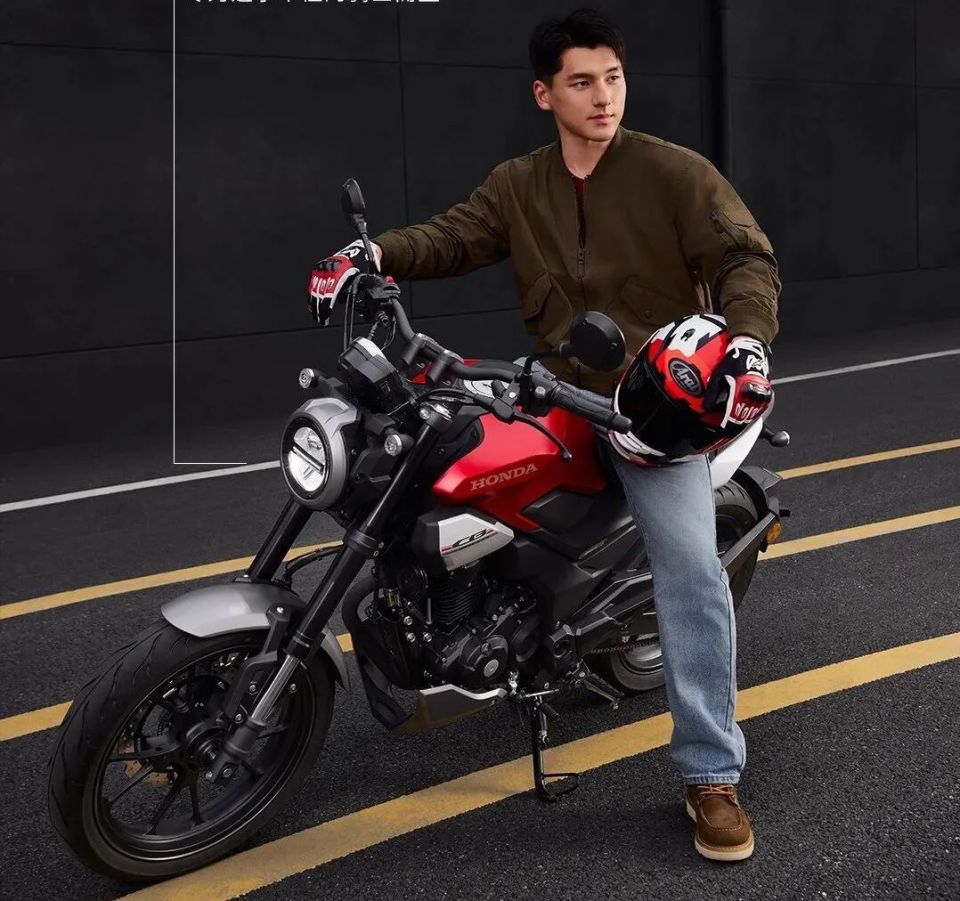 新车上市直降4000，新大洲本田CB190TR，新款售价12980元_腾讯新闻