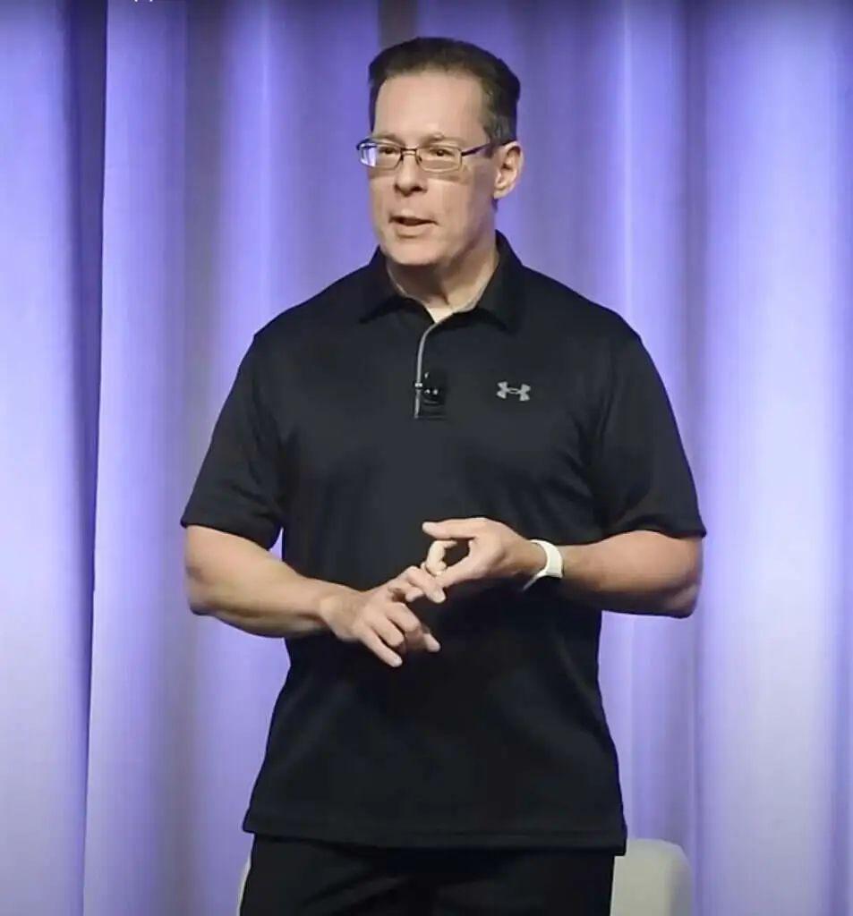 ISO C++主席 Herb Sutter 离开微软，并宣布即将发布的 C++ 26 是自 C++11 以来最具影响力的版本_腾讯新闻