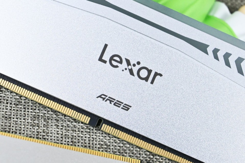 雷克沙Ares战神之翼DDR5 6000 32G内存套装评测：AMD平台低延迟伴侣_腾讯新闻