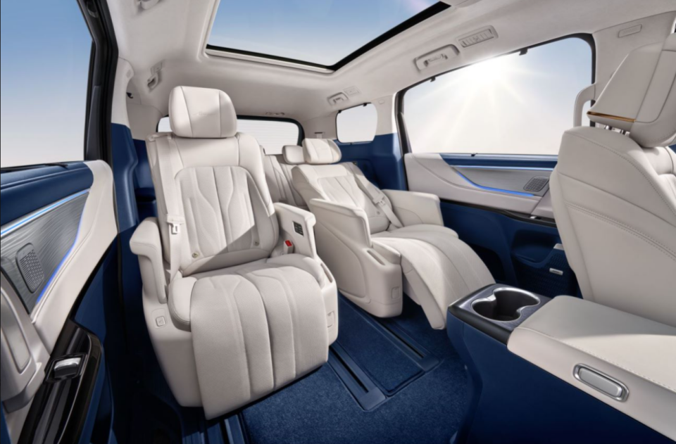 “能超越GL8的，只有绿牌GL8” 全新GL8陆尊PHEV上市35.99万起_腾讯新闻