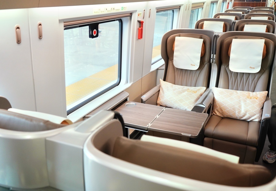 在场 | 铁路新推出“优选一等座”，跑一次京沪高铁全程是什么感觉？_腾讯新闻