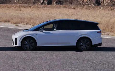 理想i8能弥补理想MEGA的遗憾吗？_腾讯新闻