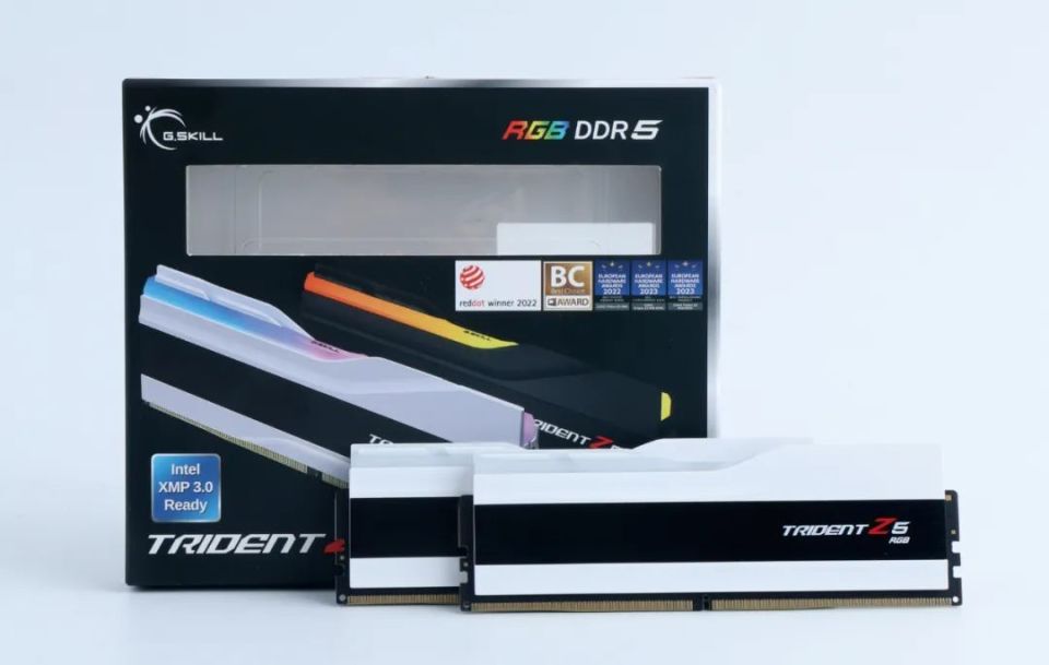 DDR5 8600、DDR5 8000内存到底有多强？四组不同速率内存大比拼_腾讯新闻