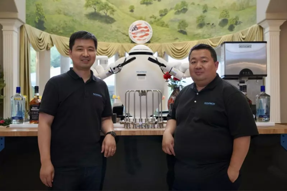 黄振武的Richtech，成功于11月17日在美国上市_腾讯新闻