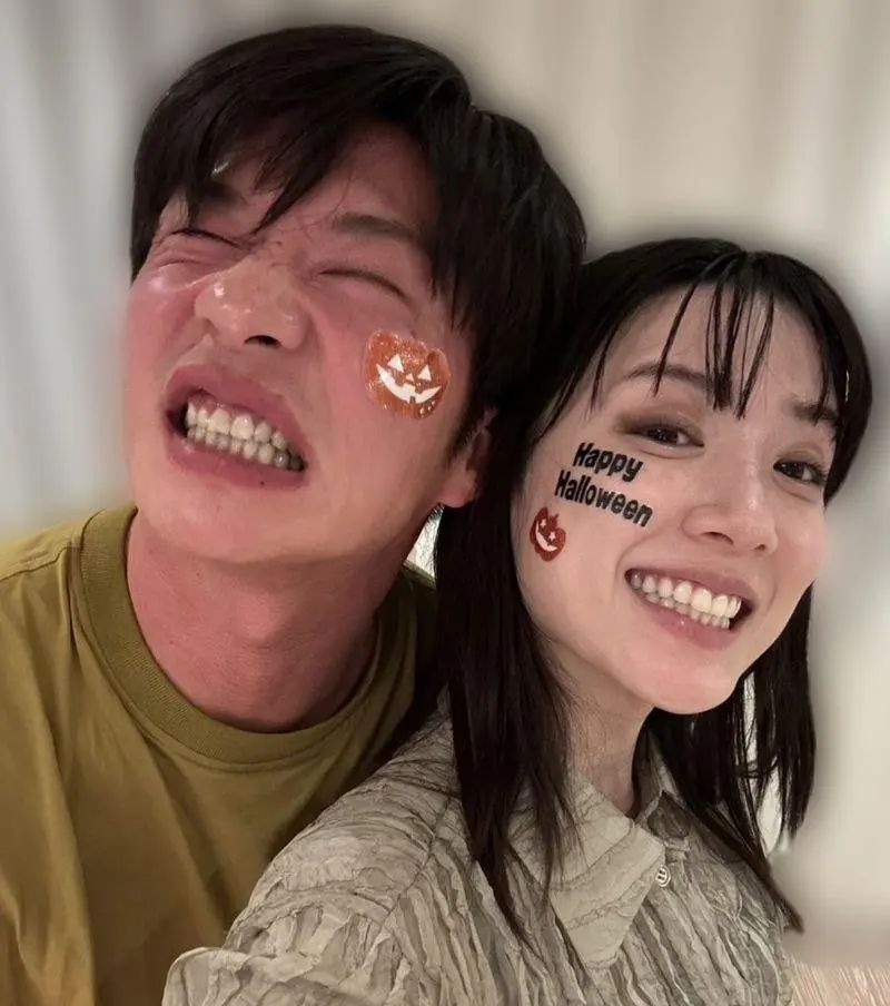 含泪道歉！永野芽郁9家代言被撤、濒临失业，此前曾与大15岁已婚男星传绯闻_腾讯新闻