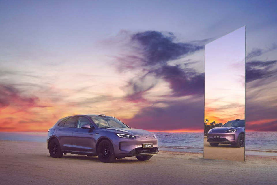 问界新M5 Ultra首发评测：20万级就能买到华为高阶智驾_腾讯新闻