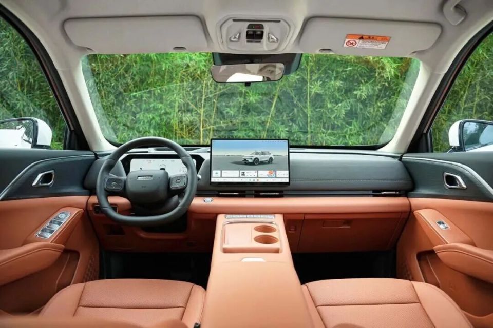 车长达到4.8米，咖啡OS3座舱系统 哈弗H6L实车亮相_腾讯新闻