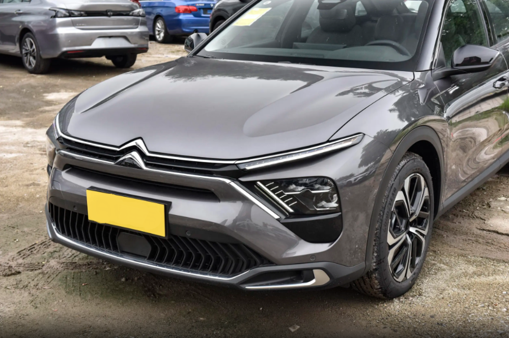 都说好、推荐买，路上却没见多少，雪铁龙凡尔赛C5X为啥卖不掉？_腾讯新闻