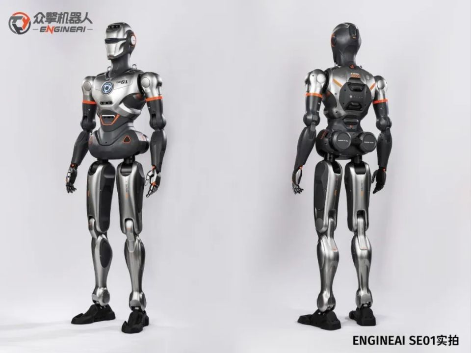 众擎机器人发布其首款全尺寸通用人形机器人 SE01_腾讯新闻