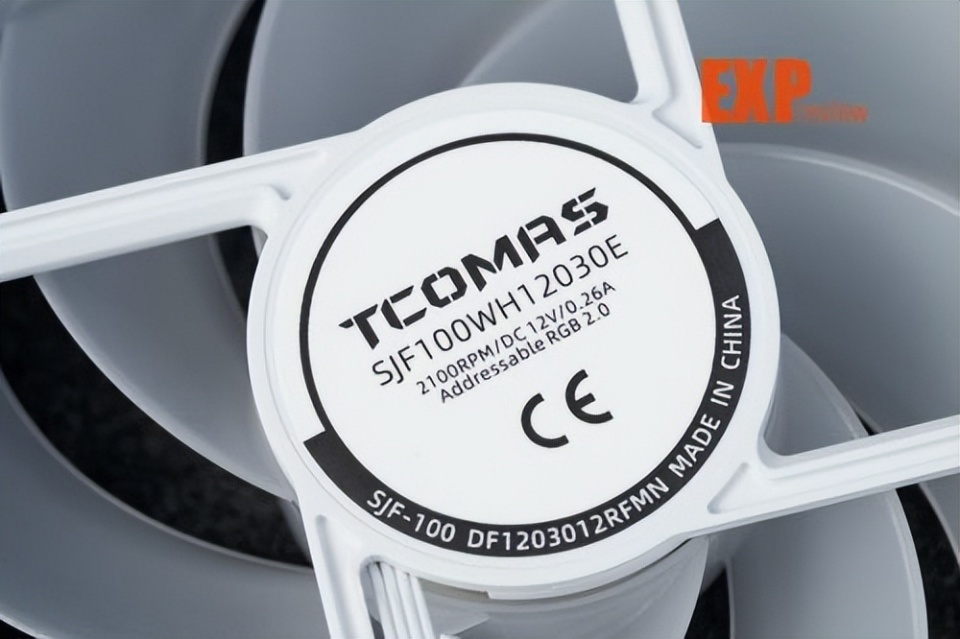 钛钽 TCOMAS SJ-A100E一体式水冷评测:大块头也有小细节_腾讯新闻