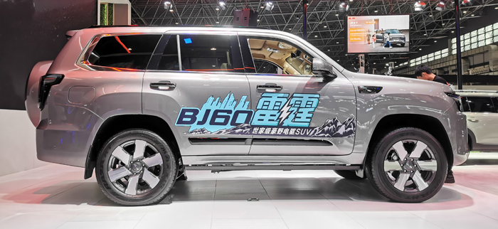 北汽BJ60雷霆海南上市 售25．98万－28．58万元_腾讯新闻