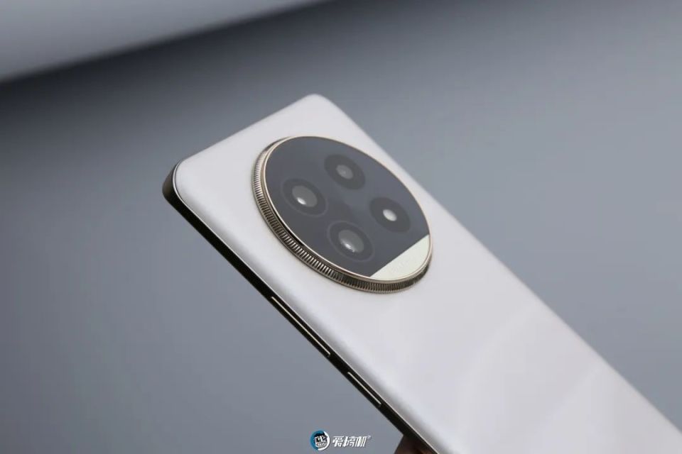 LYT600长焦首秀，真我13 Pro+评测：1999起的LYT701+骁龙7s Gen 2_腾讯新闻