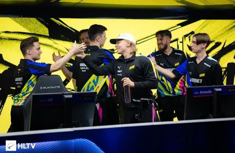 拒绝十擒，破除心魔！G2 3-1 NAVI捧杯BLAST秋季总决赛！_腾讯新闻