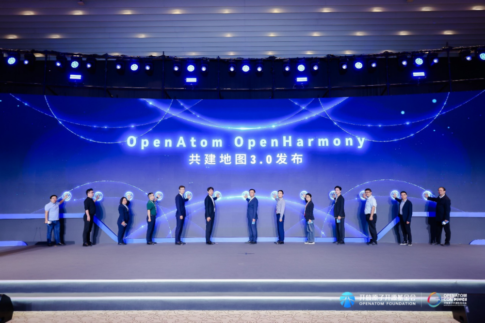 纯血鸿蒙公测来了，生态能否成功？深开鸿与华为共建开源鸿蒙生态_腾讯新闻